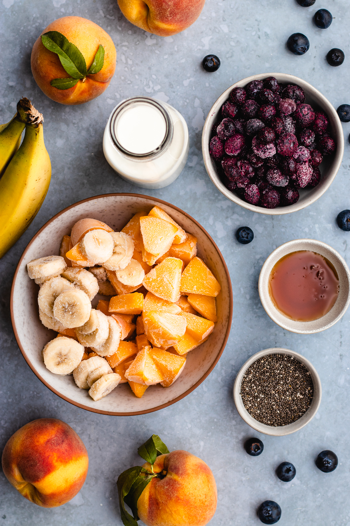 Peach Blueberry Smoothie - The Delicious plate