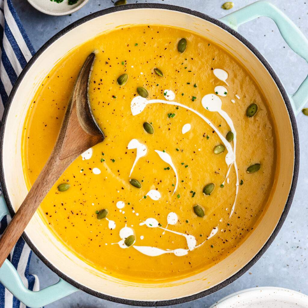 Pumpkin and potato soup - The Delicious plate