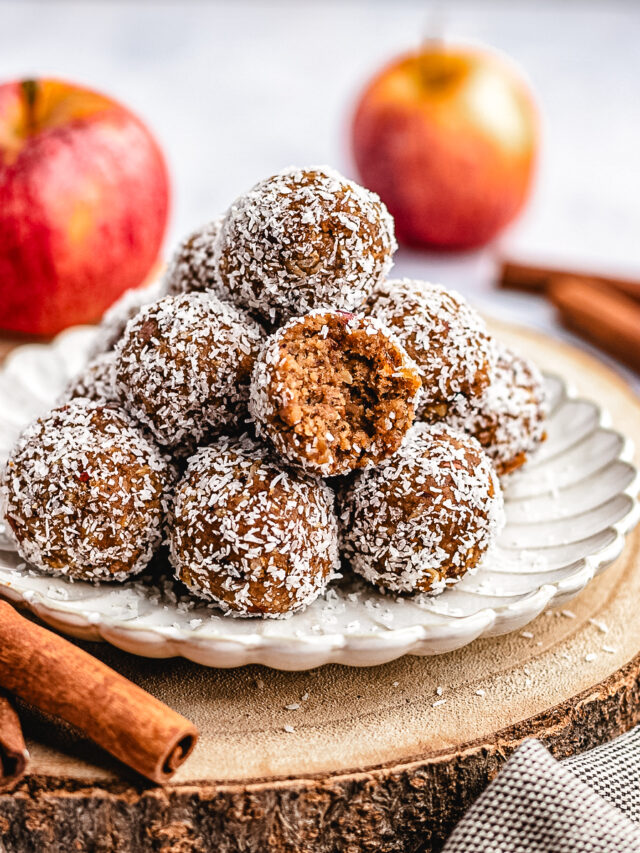 Apple Bliss Balls - The Delicious plate