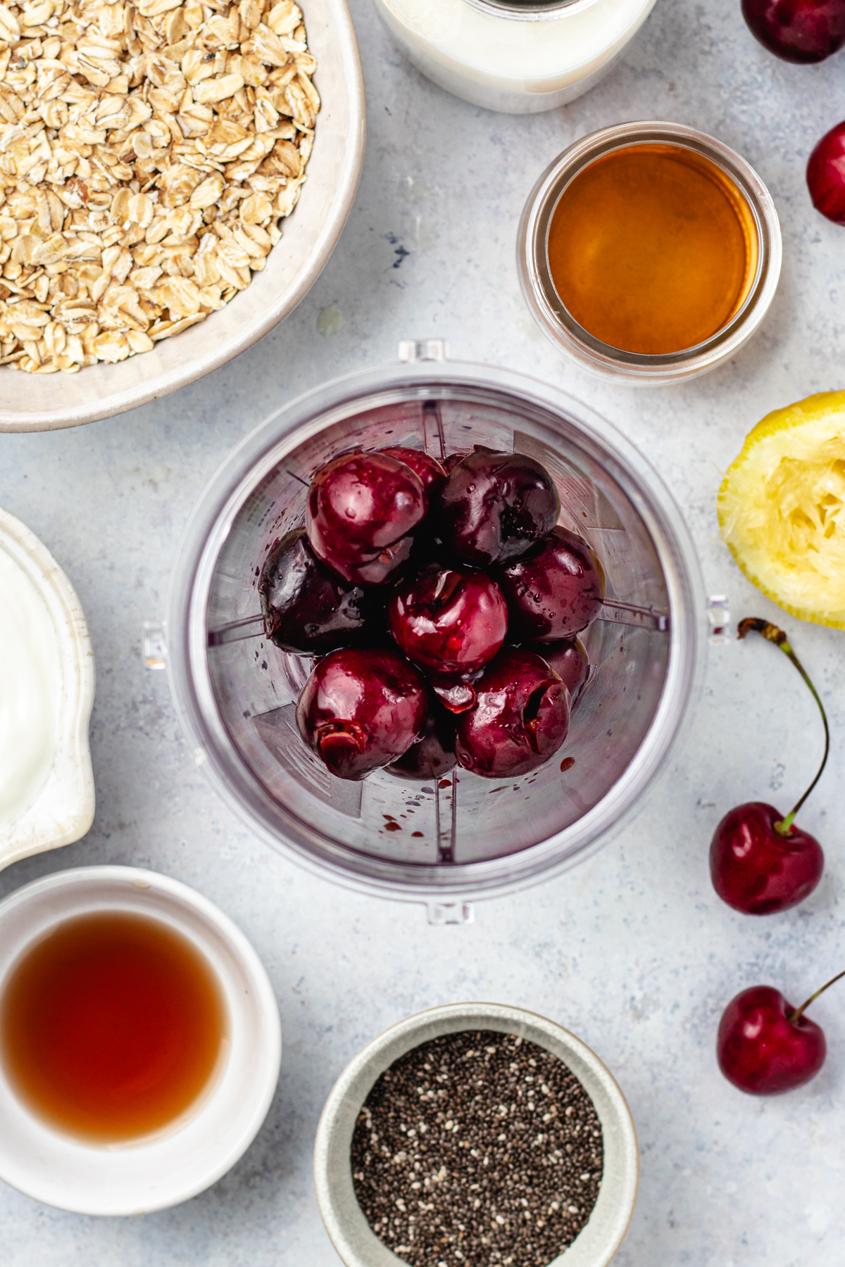 Cherry Overnight Oats - The Delicious plate