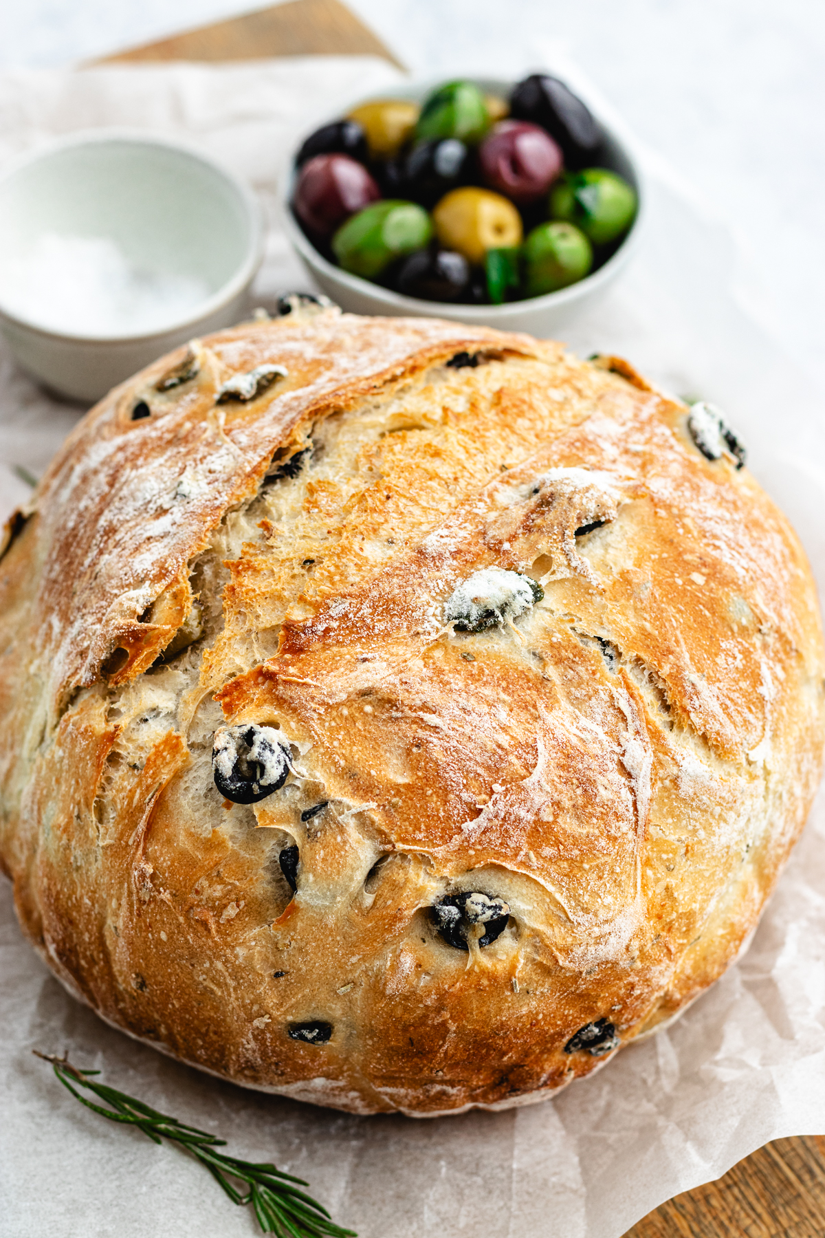 No knead olive bread - The Delicious plate