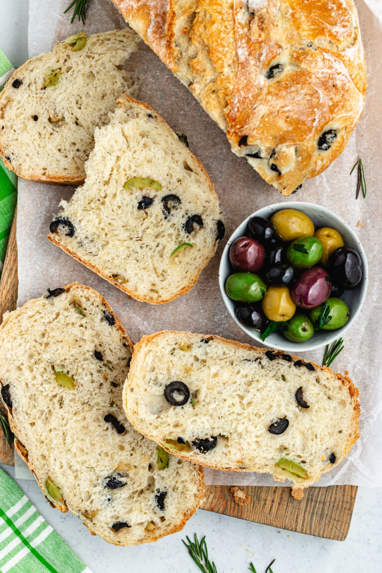 No knead olive bread - The Delicious plate