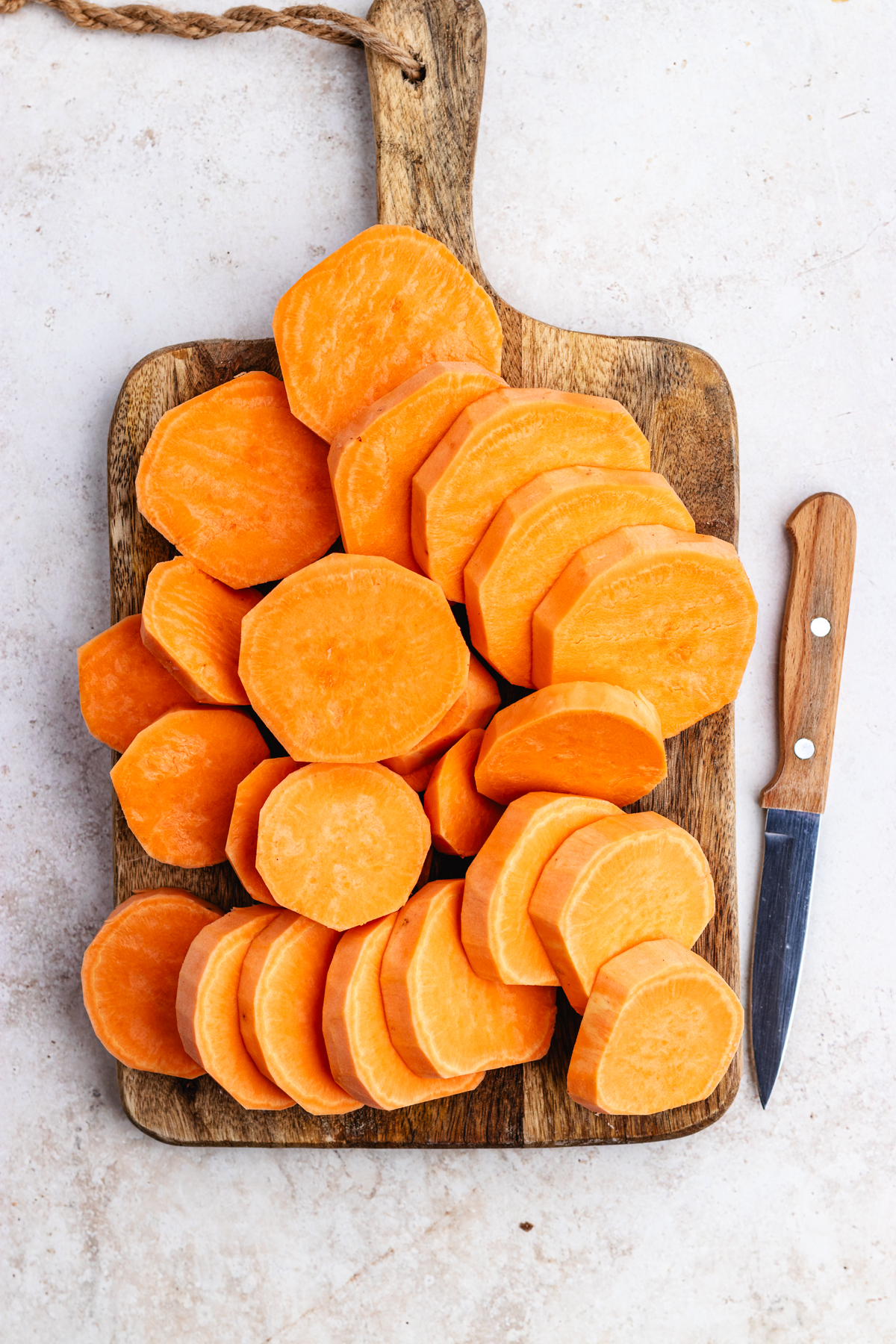 Baked sweet potato slices - The Delicious plate