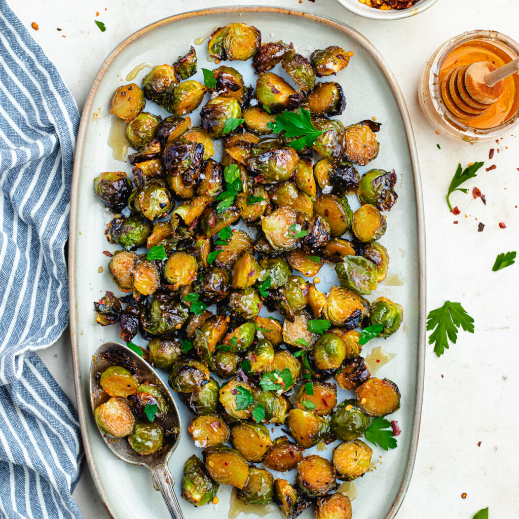 Roasted Green Beans and Brussels Sprouts - The Delicious plate