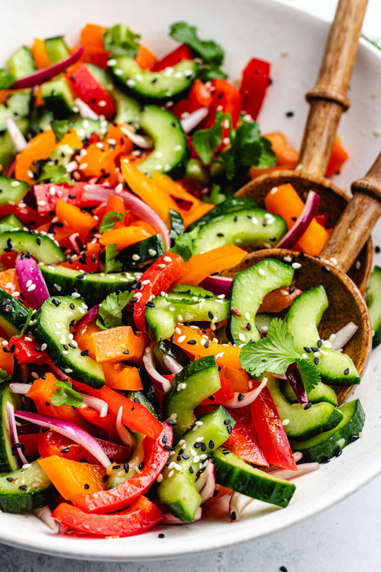 Bell Pepper Cucumber Salad - The Delicious plate