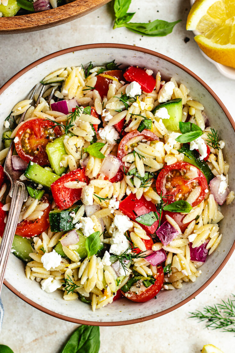 Lemon orzo salad with feta - The Delicious plate