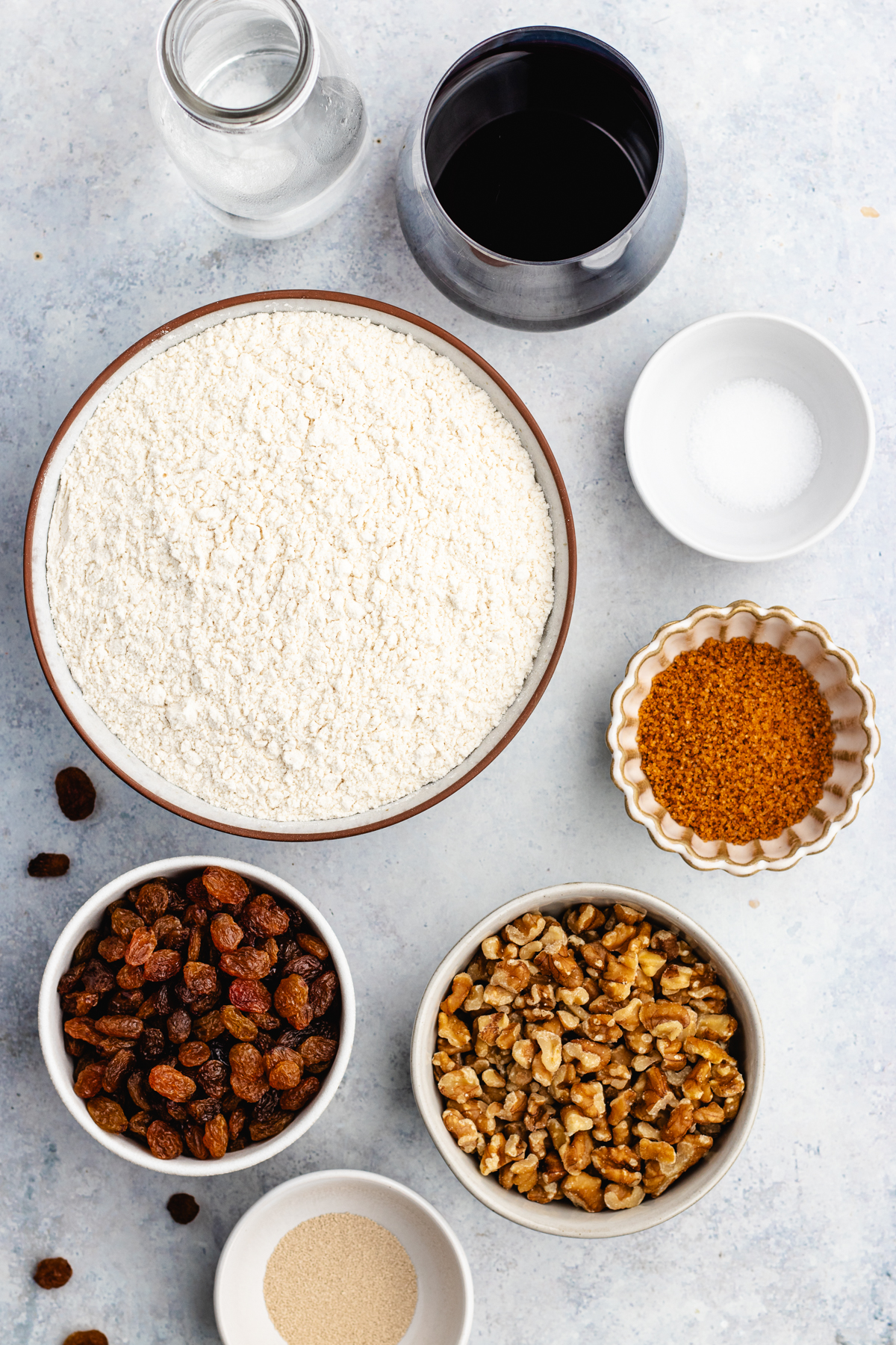 Red Wine Bread - The Delicious plate
