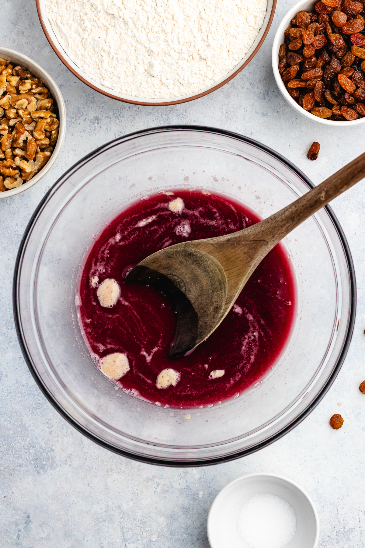 Red Wine Bread - The Delicious plate