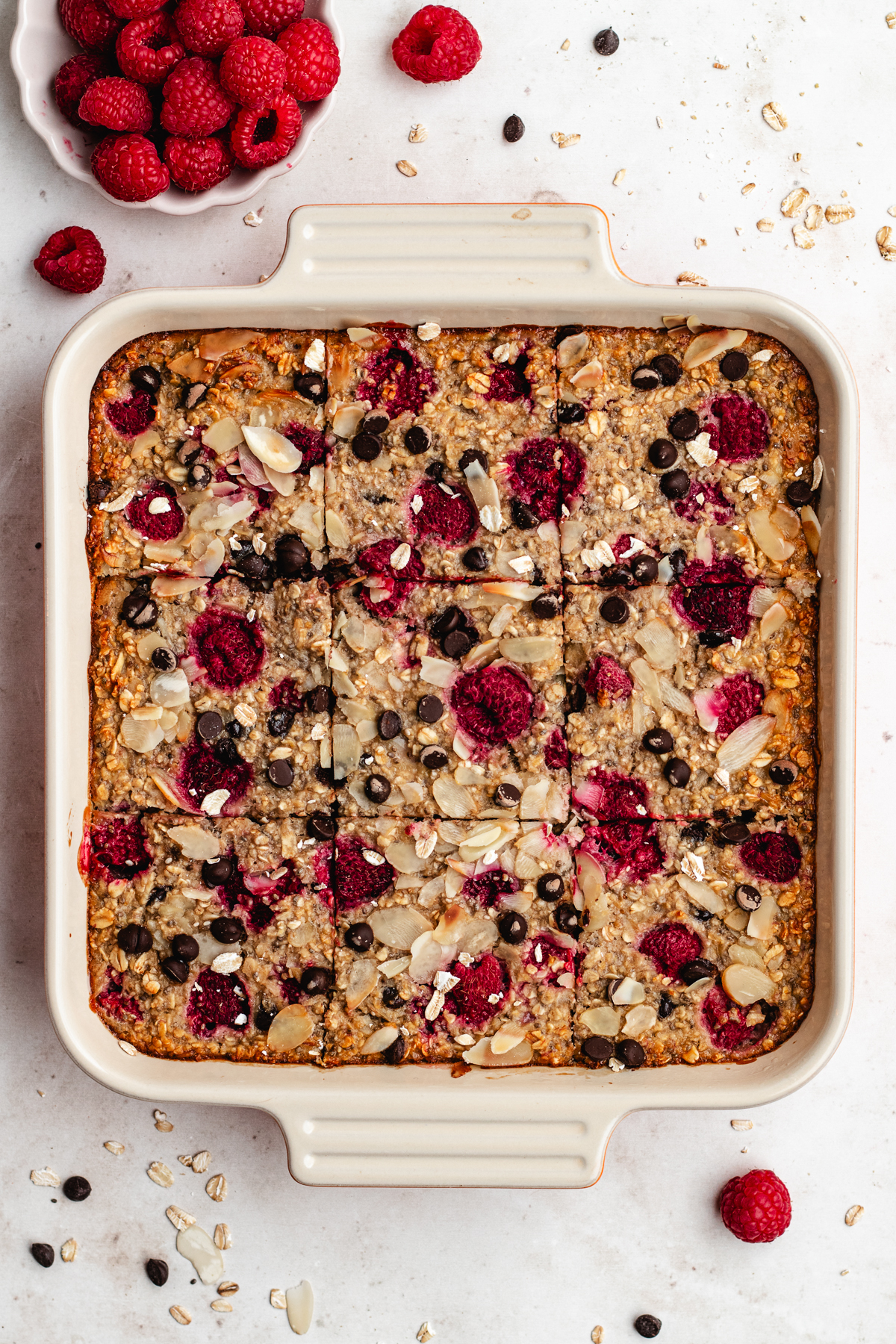 Raspberry Baked Oatmeal (Easy and Healthy) - The Delicious plate